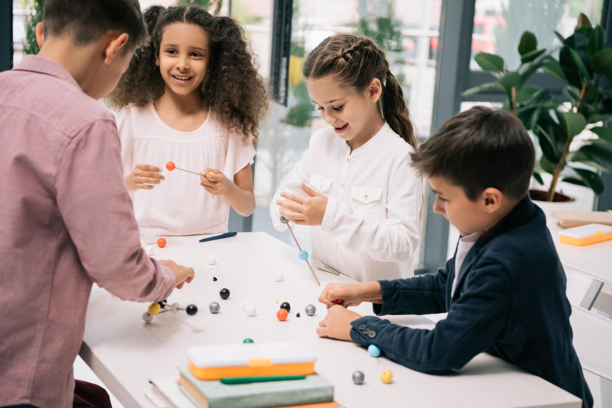 How Montessori Benefits Elementary Students | ACA Blog